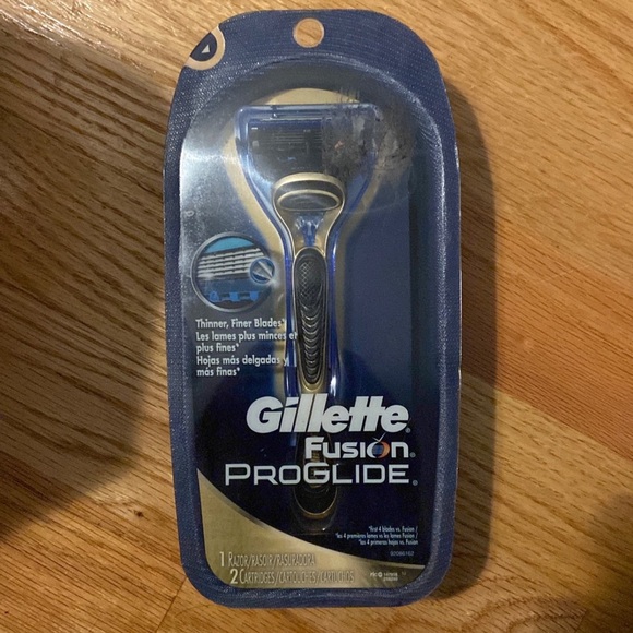 Grooming | Fusion Proglide Razor Blue And Silver | Poshmark